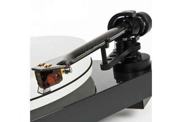 Pro-Ject RPM 10 Carbon + Cadenza Red - Trinásty